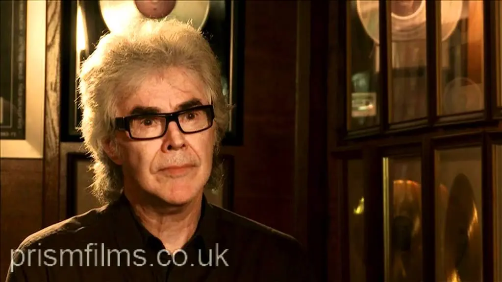 Danny Hutton: Age, Height, Wiki, Bio, Net Worth, and Wife | GMRU