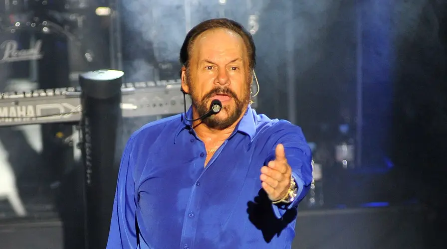 Harry Wayne Casey: Age, Height, Wiki, Bio, Net Worth, and Wife | GMRU